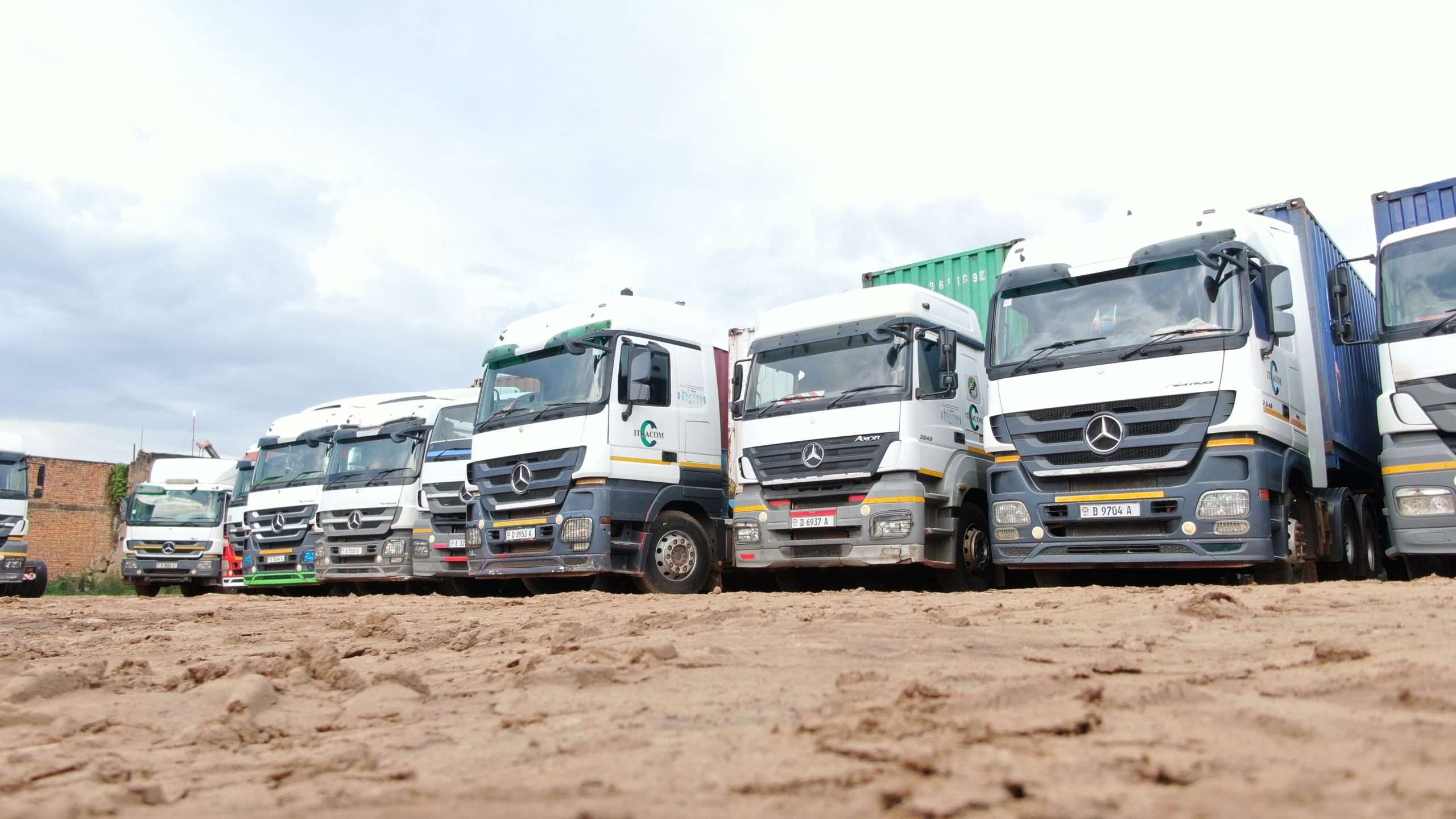 QUI SOMMES-NOUS - ITRACOM HOLDING